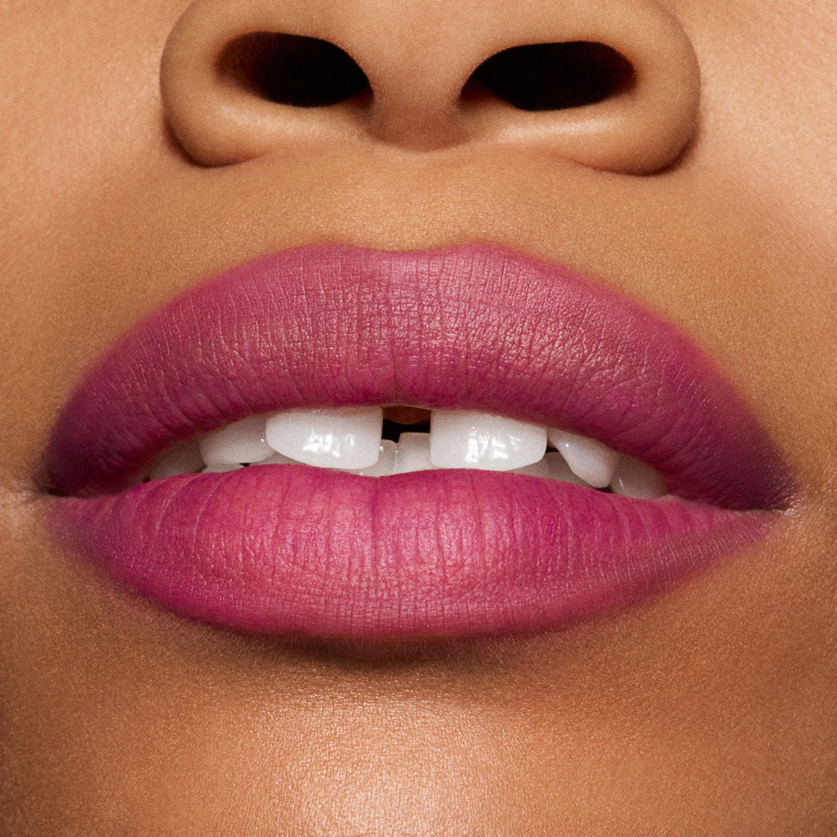 MAC Powder Kiss Hazy Matte Lipstick | ON MY MIND | 4 gr | 147054